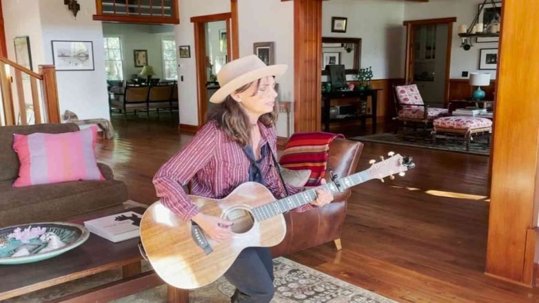 Brandi Carlile Biography: Age, Birthday, Family, Profession, Net Worth ...