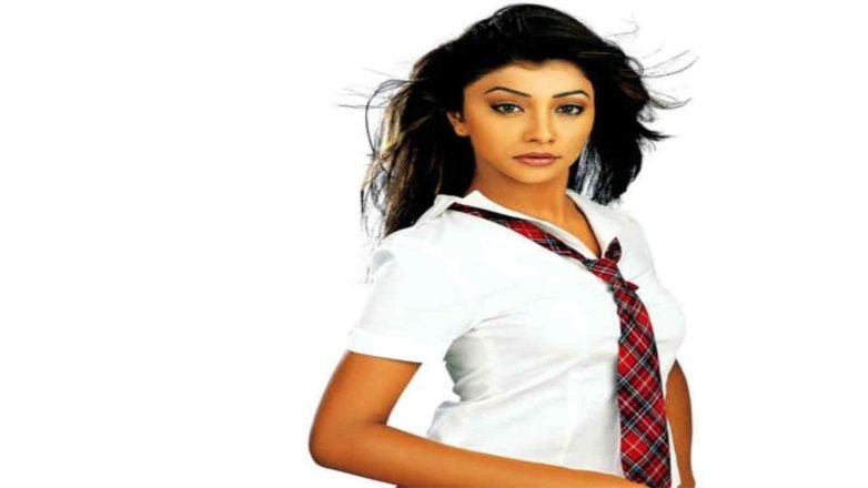 Deepal Shaw Biography: Age, Height, Birthday, Family, Net Worth ...