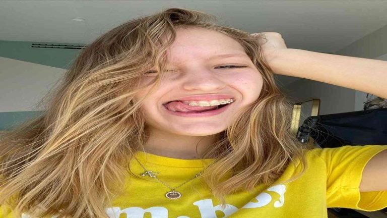KarinaOMG Biography: Age, Height, Birthday, Family, Net Worth - Eduvast.com