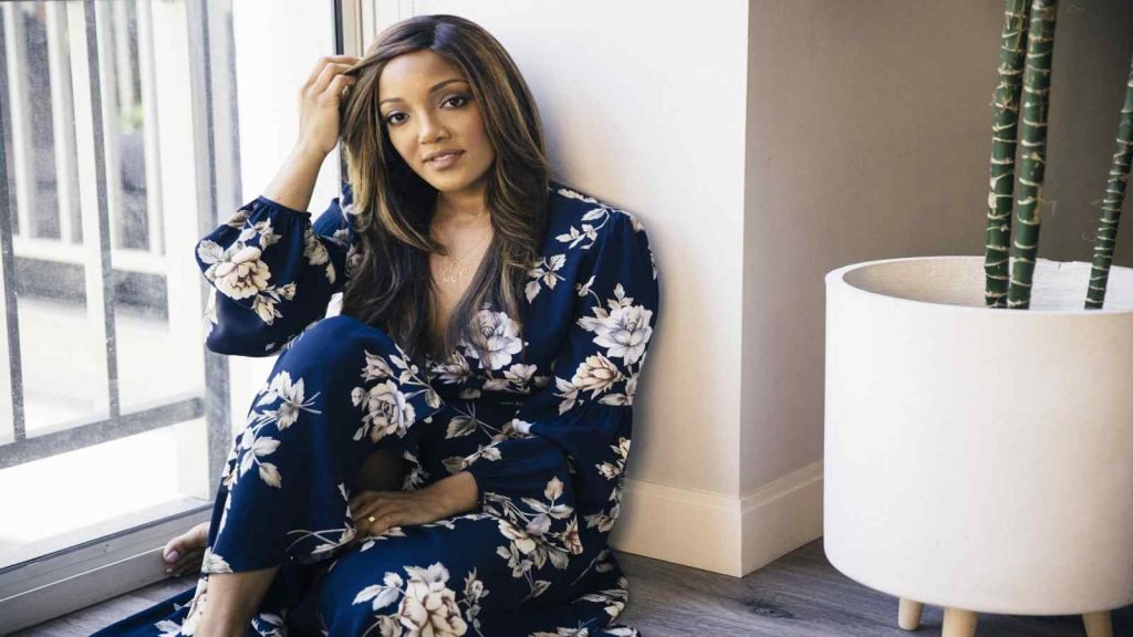 Mickey Guyton Biography: Age, Early Life, Husband, Career, Net Worth ...