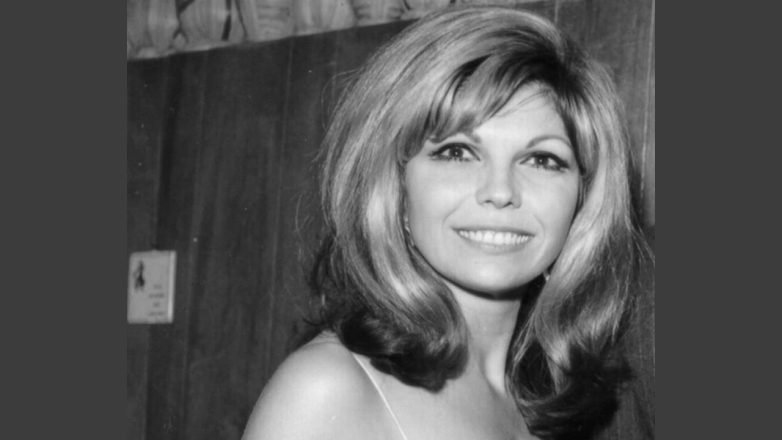 Nancy Sinatra Biography: Age, Birthday, Family, Husband, Net Worth ...