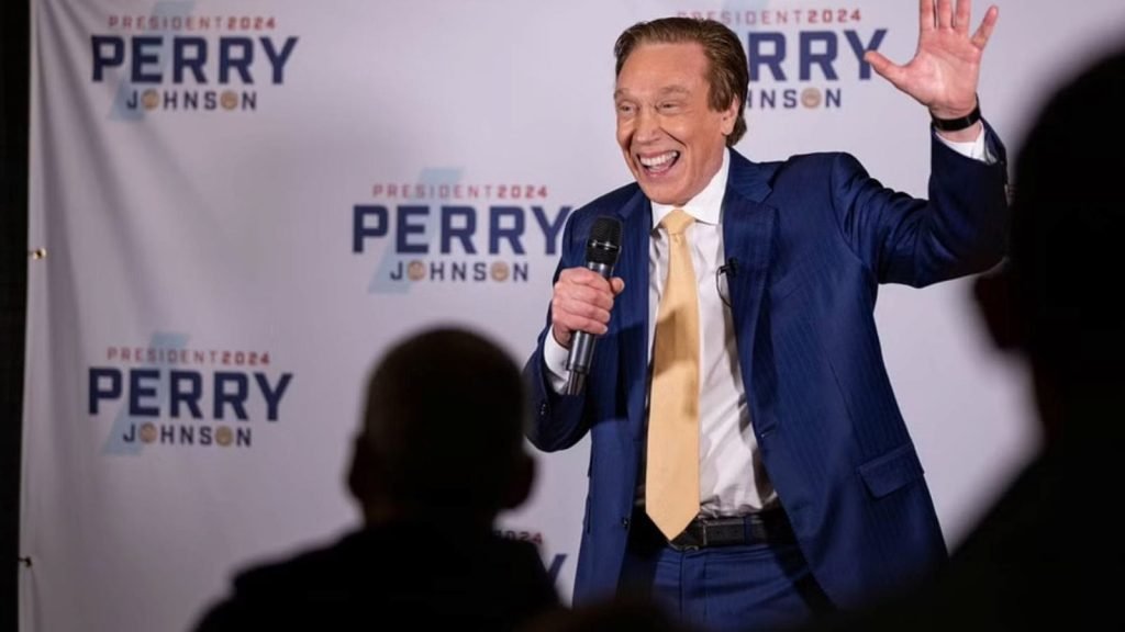 Perry Johnson Biography: Age, Height, Career, Family, Personal Life ...