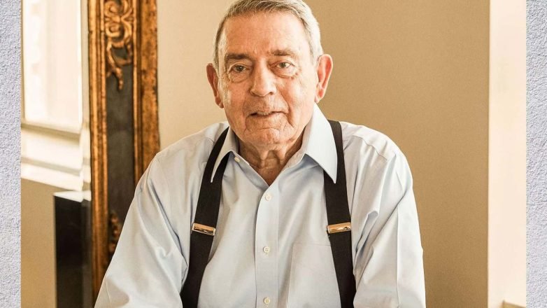 Dan Rather Biography: Age, Height, Birthday, Family, Personal Life, Net ...