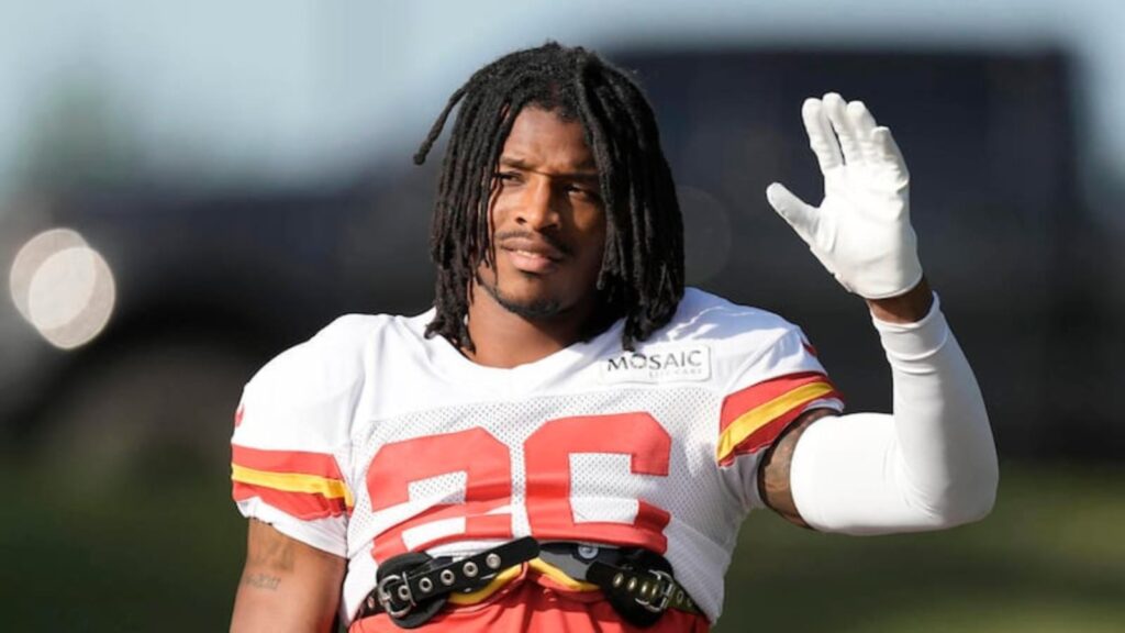 Deon Bush Wife: All you need to know about Amina Smith - Eduvast.com